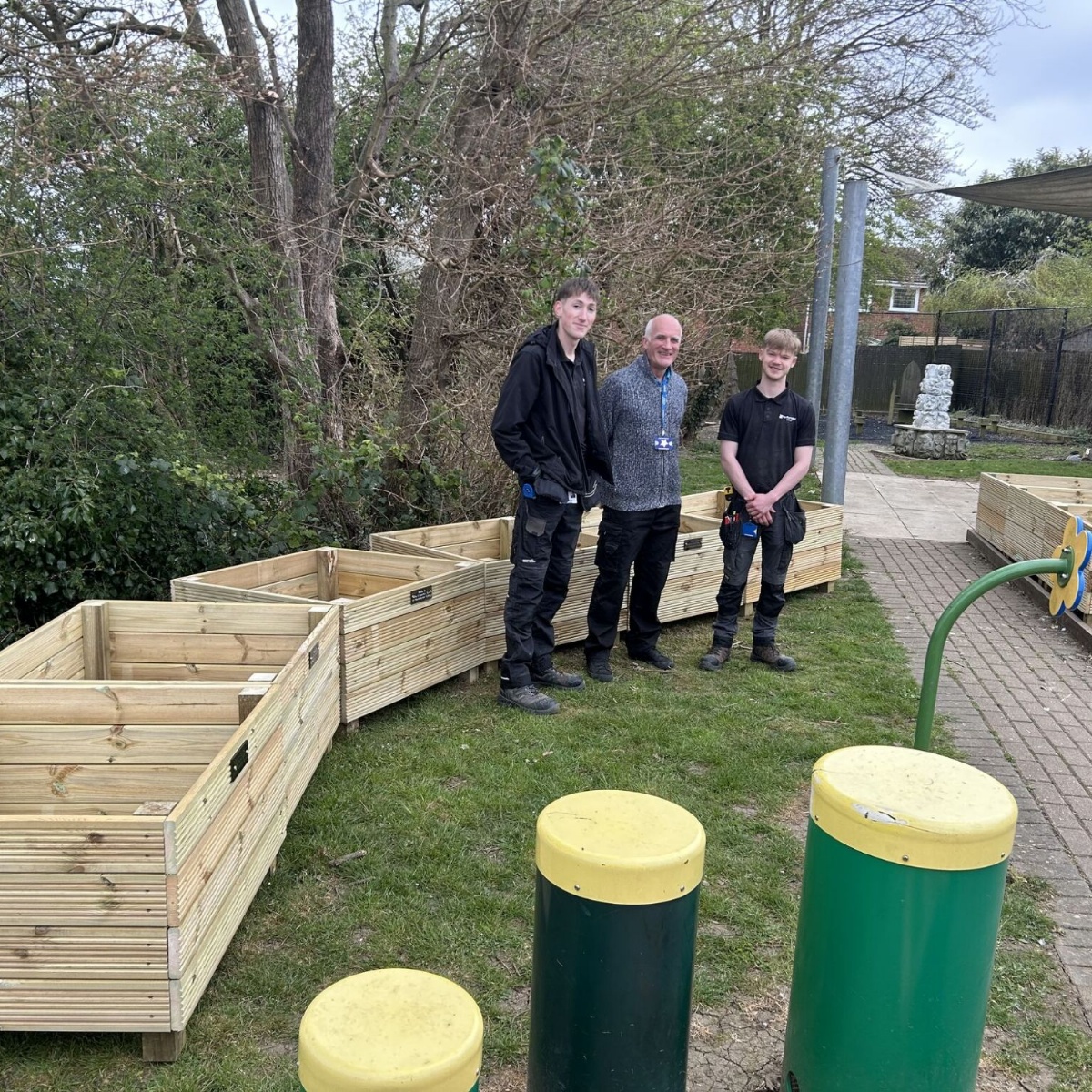 Kings Meadow School - Northampton College helps update outdoor area